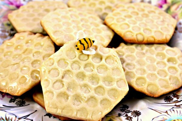 Lemon Honeycomb Shortbread Cookies - Real Green Mom